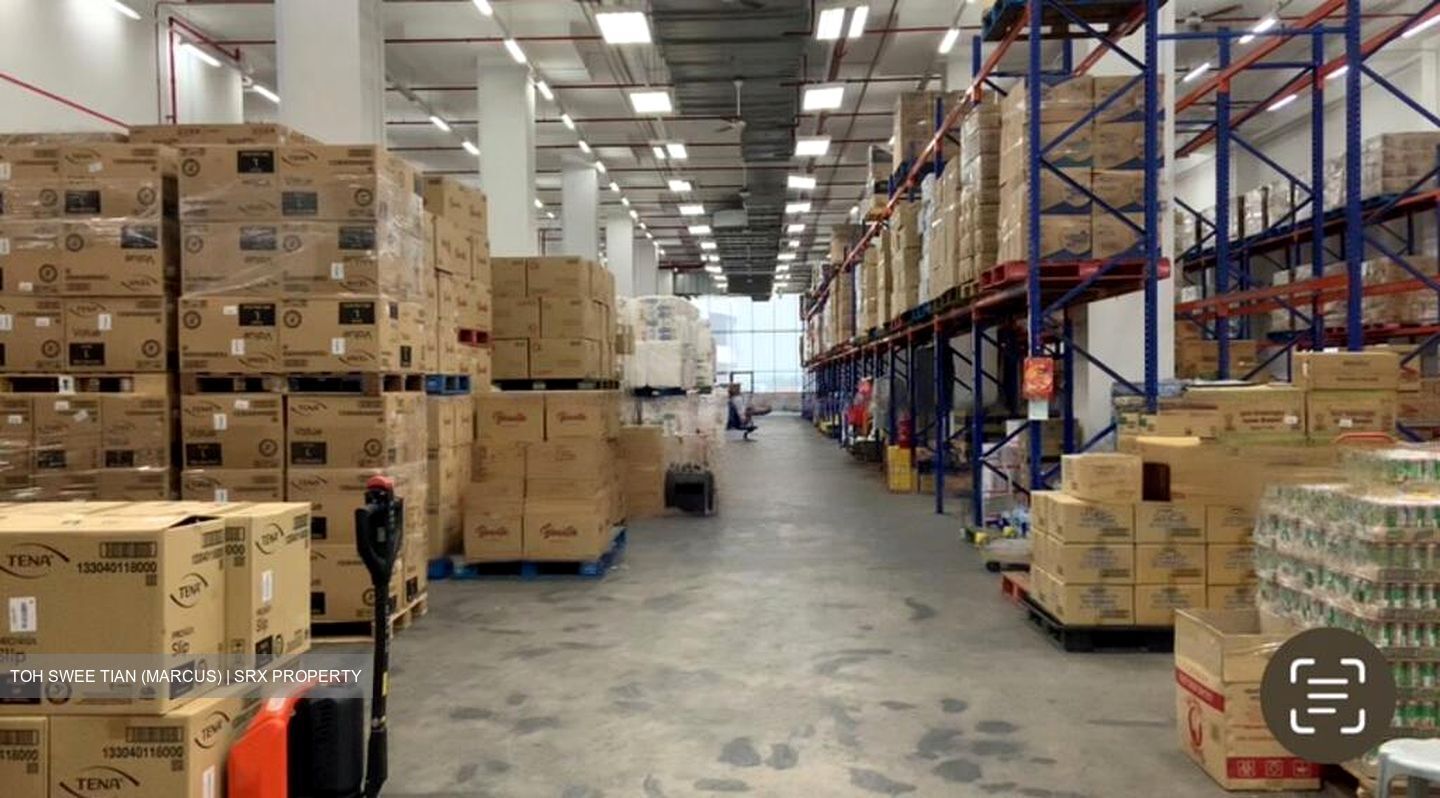 Form Industrial Building (D18), Factory - For Rent #105206351