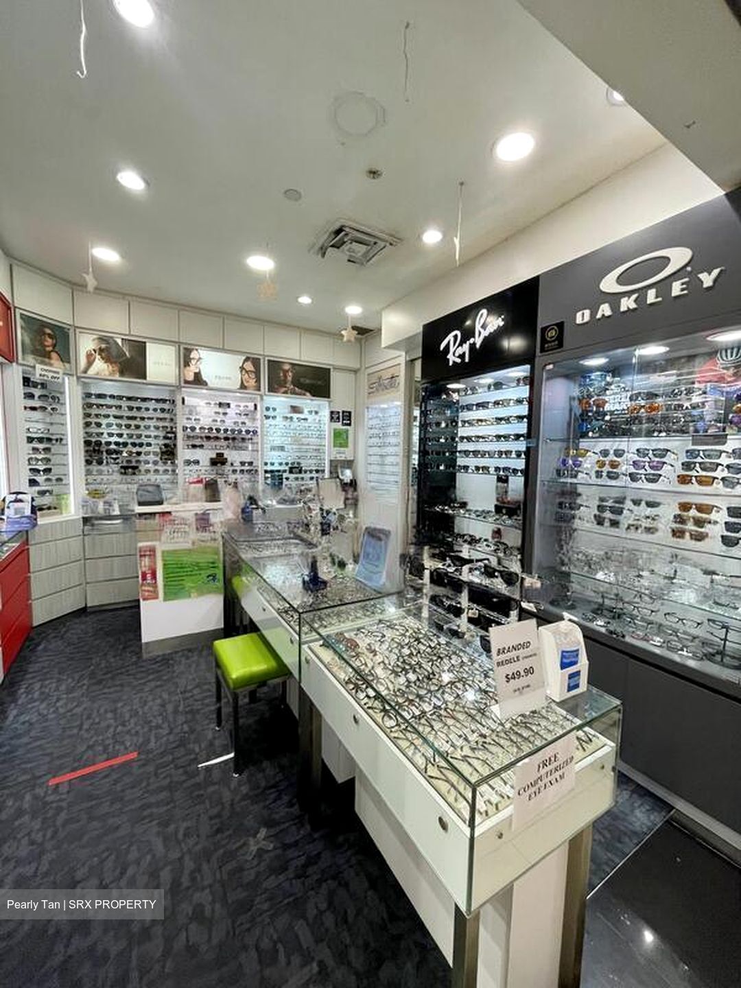 Lucky Plaza (D9), Shop House - For Sale #109272411